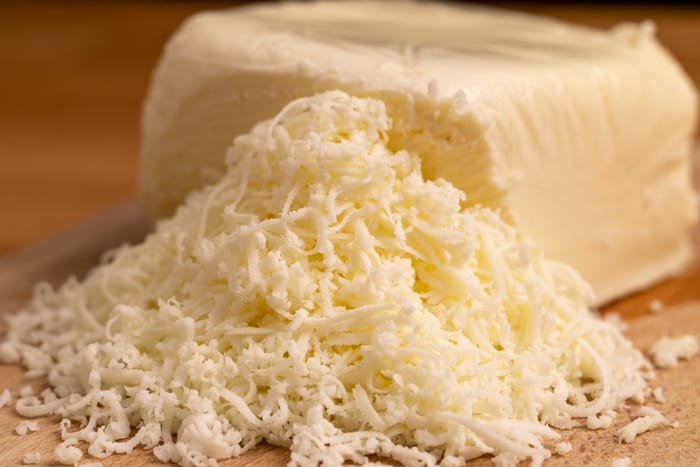 Mozzarella cheese là gì? Công dụng chính của mozzarella cheese đối với ...